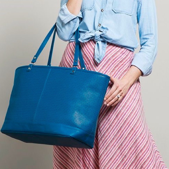 thirty-one | Bags | Thirtyone Style Setter In Cobalt Blue New Tote Bag ...